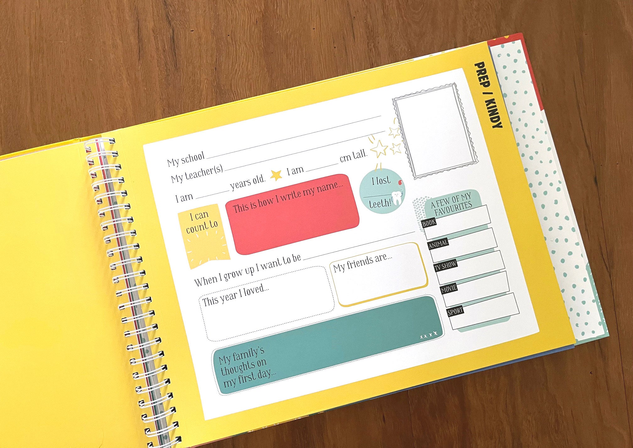 School Year Book - Organise school memories – The Sunny Pineapple